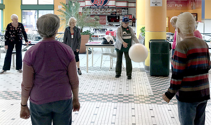 Mall Walkers program recognized - La Mesa California